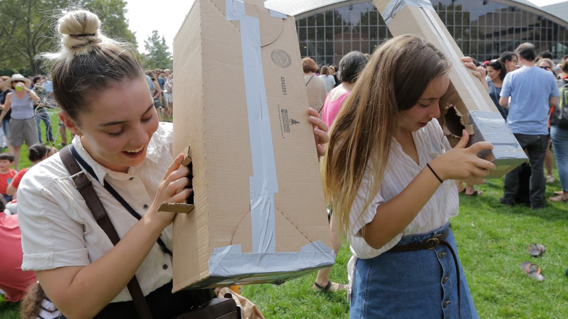 Solar eclipse: How to make a pinhole camera with household items ...