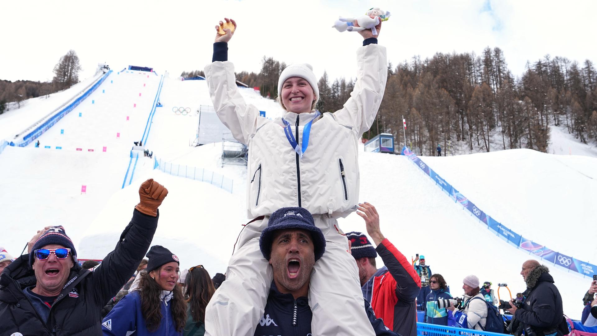 Another US Olympian's medal broke within minutes | myfoxzone.com