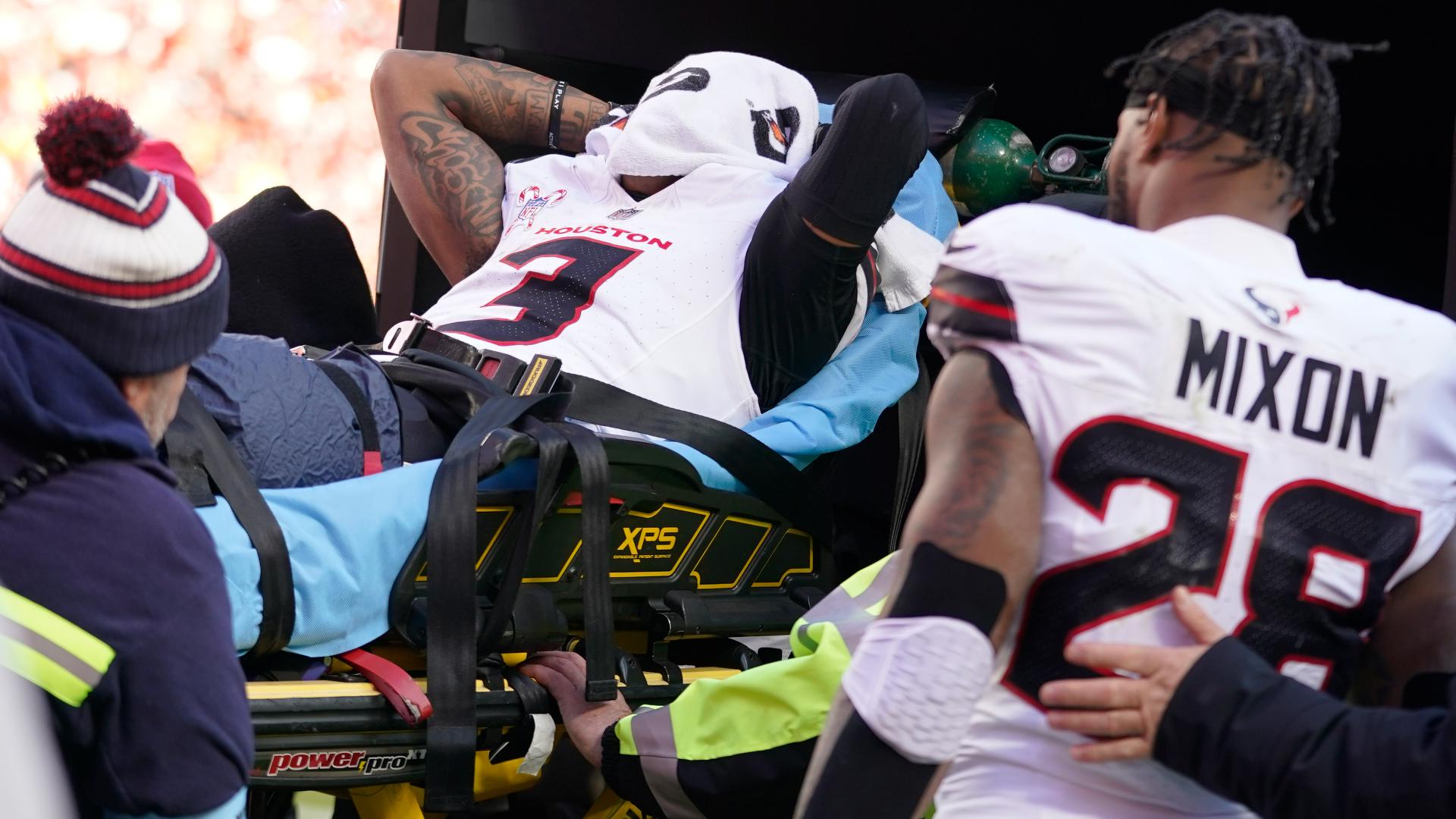 Tank Dell injury: Texans receiver flew back to Houston, team says ...