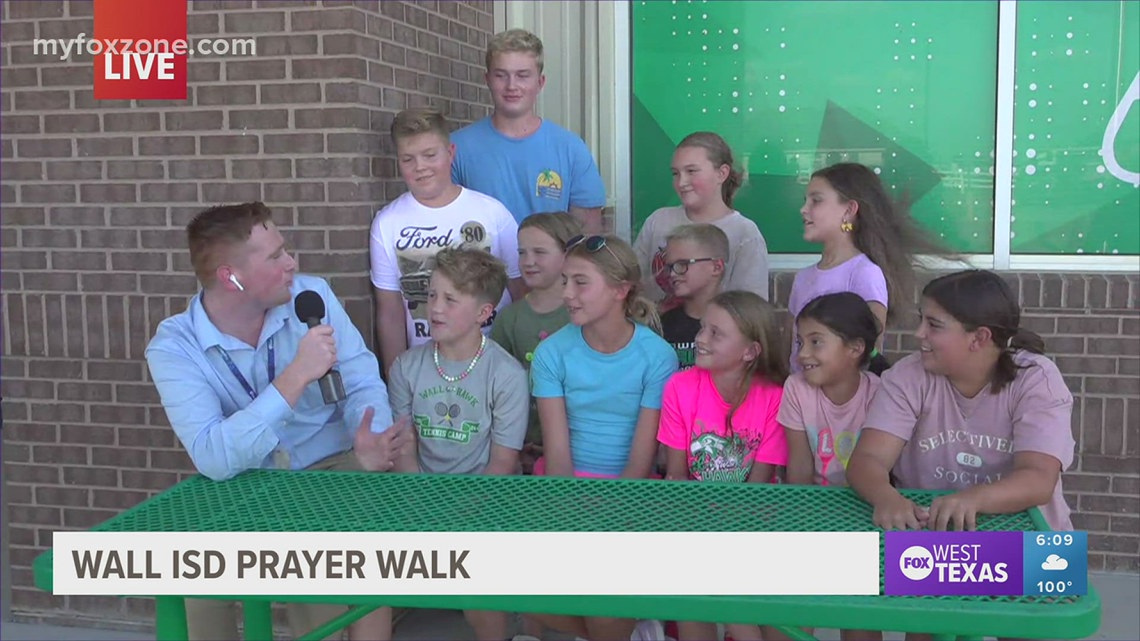 Wall hosts prayer walk for students | myfoxzone.com