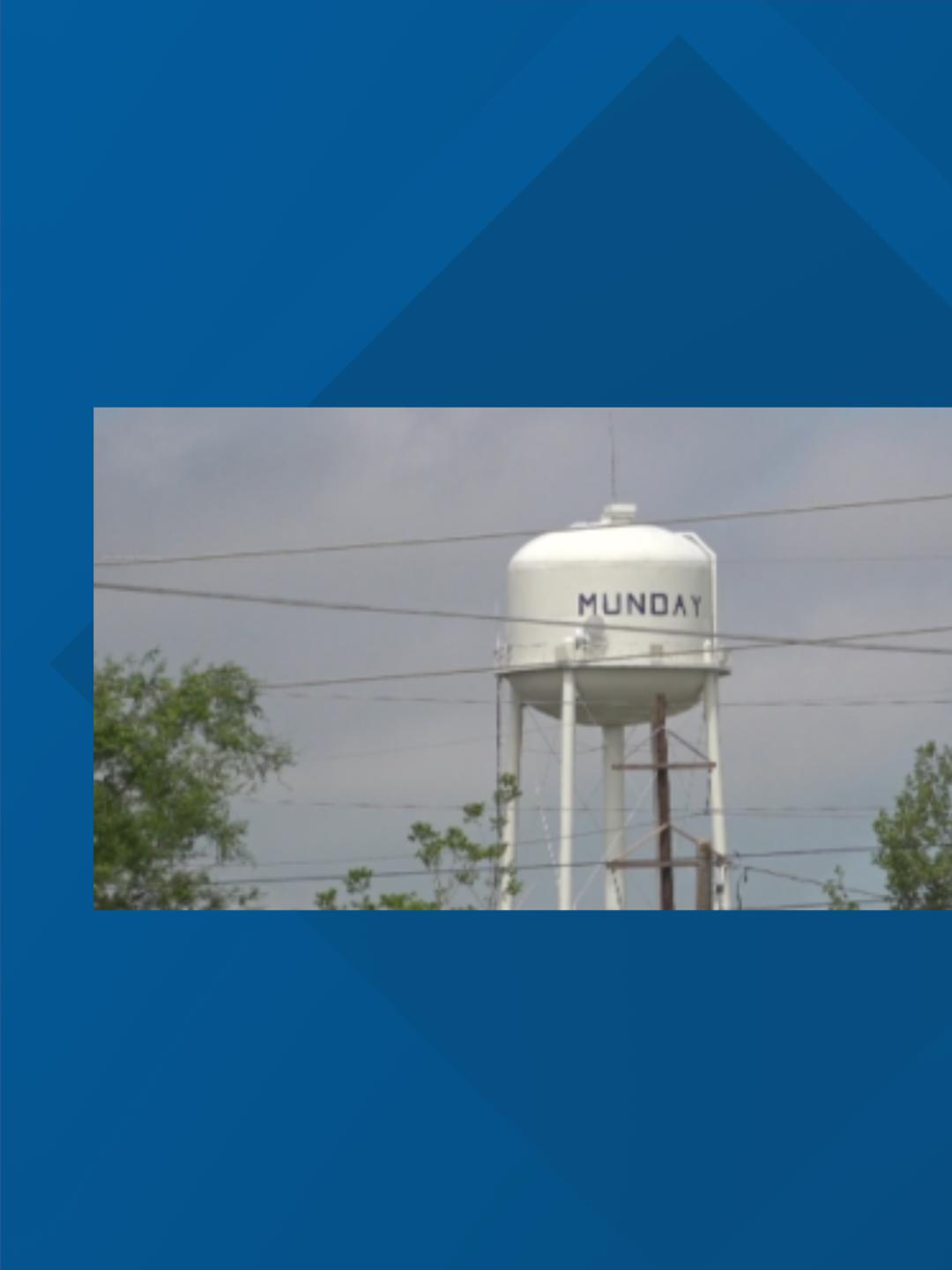 Munday residents face massive storm damage recovery | myfoxzone.com