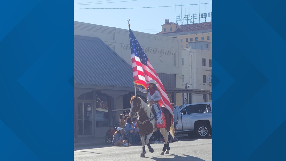 GALLERY: Crowds gather downtown for 2022 San Angelo Rodeo parade ...