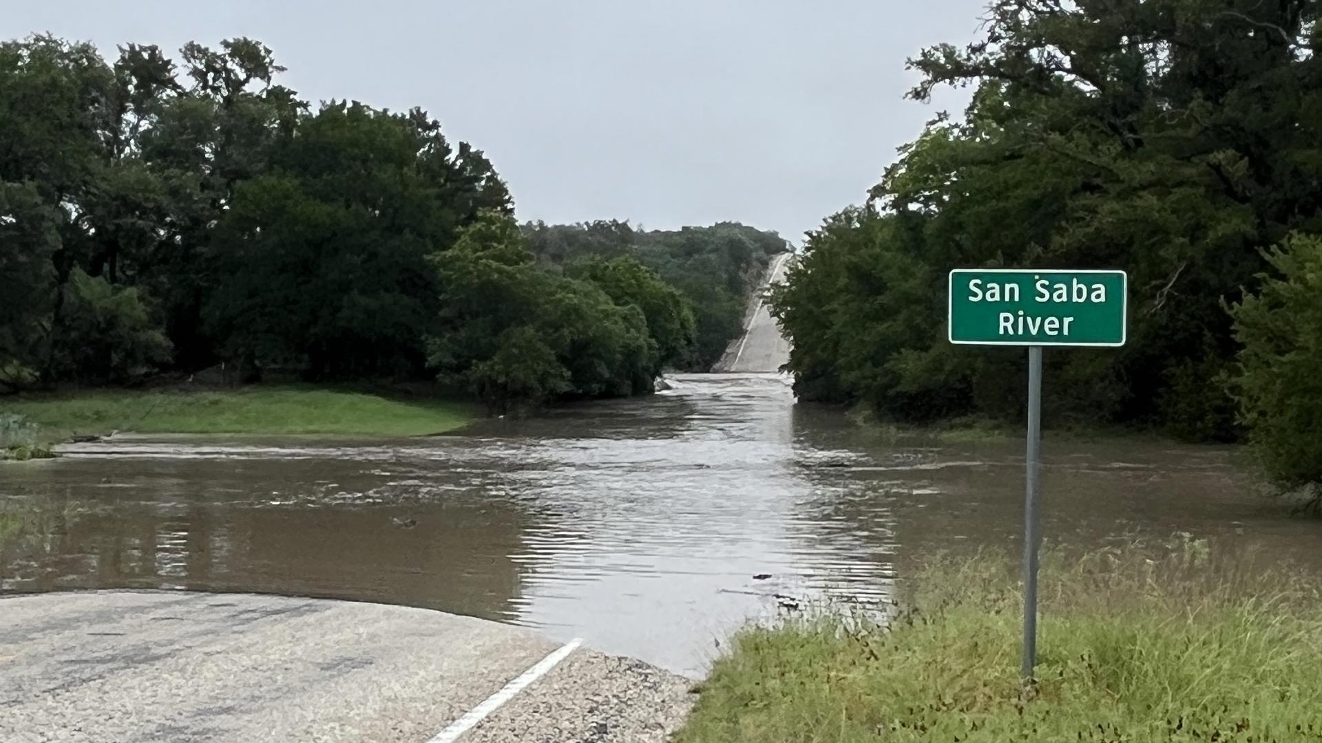 Heavy rains flood Menard County roads | myfoxzone.com