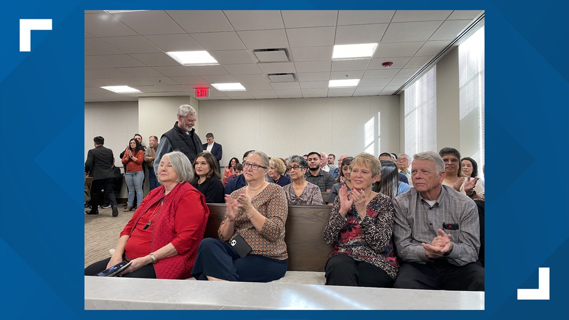 New judges, incumbents sworn in at Tom Green County Courthouse ...
