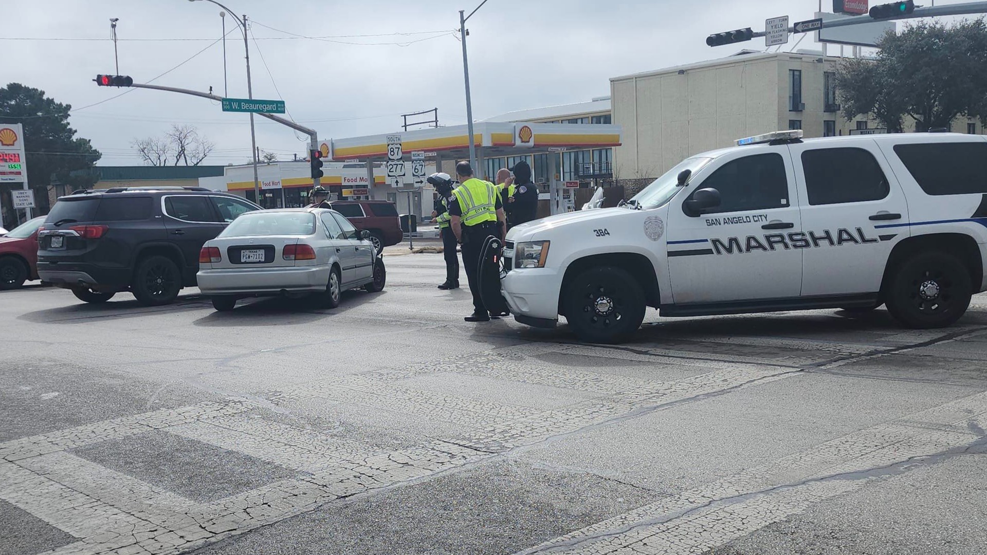 Dodge driver runs red light, hits car, SUV in intersection | myfoxzone.com