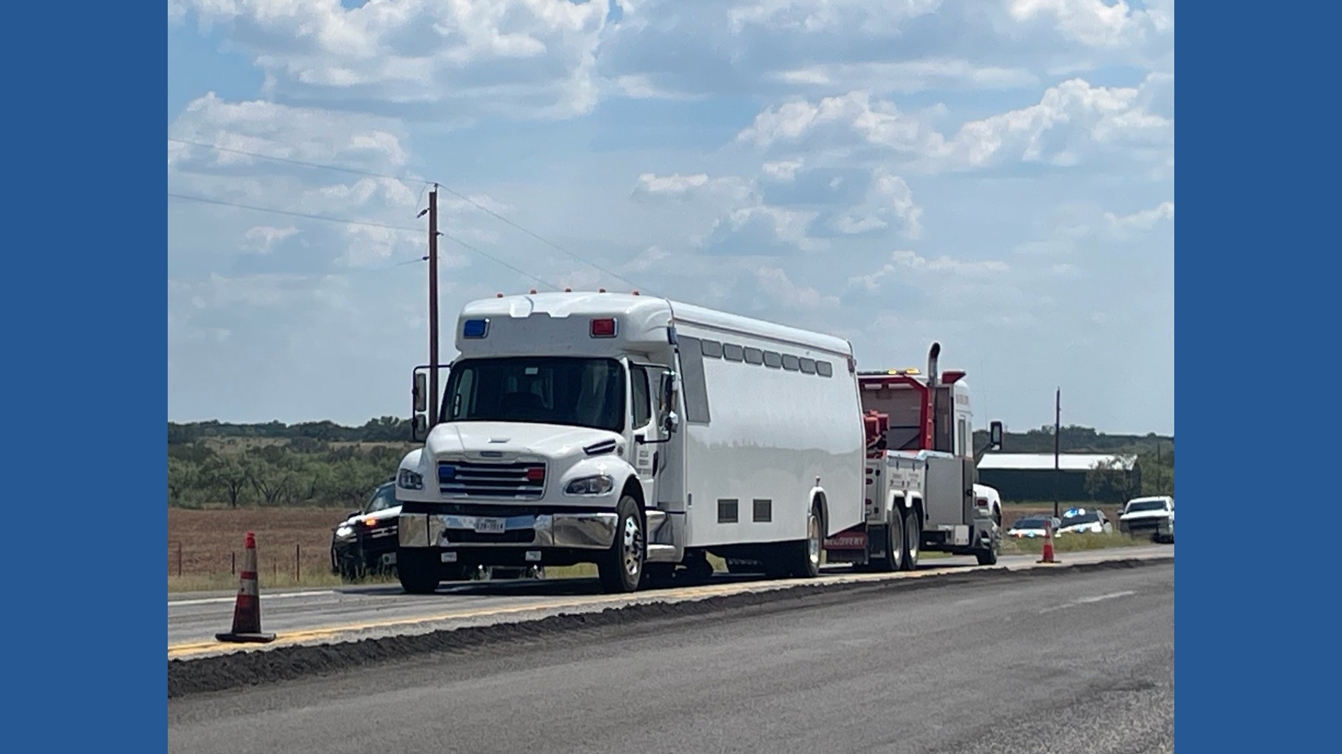 Prison transport crash in Texas injures 15 inmates | myfoxzone.com
