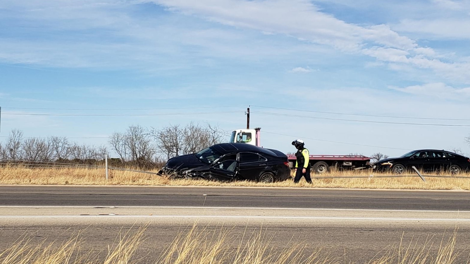 Possible medical issue causes single-vehicle crash on Loop 306, police ...