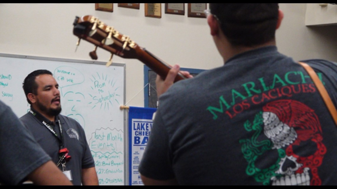 Lake View Mariachi hope to take home top honors at State | myfoxzone.com