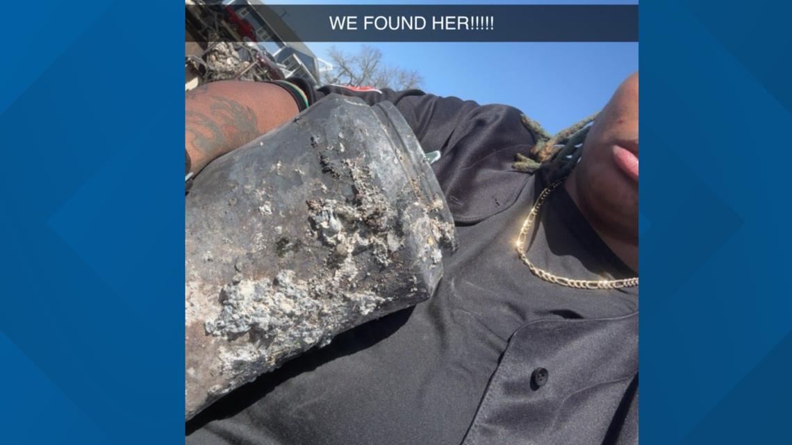 Sinton native recovers sister's ashes after mother's house burns in ...