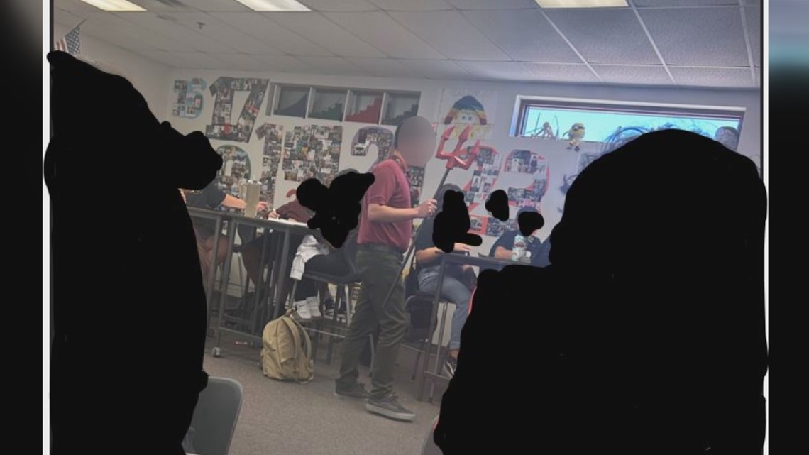 Students complain after teacher dresses up as devil in classroom ...