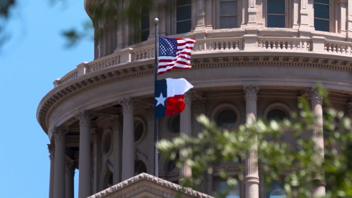 Texas Senate Democrats walk out on redistricting maps | myfoxzone.com