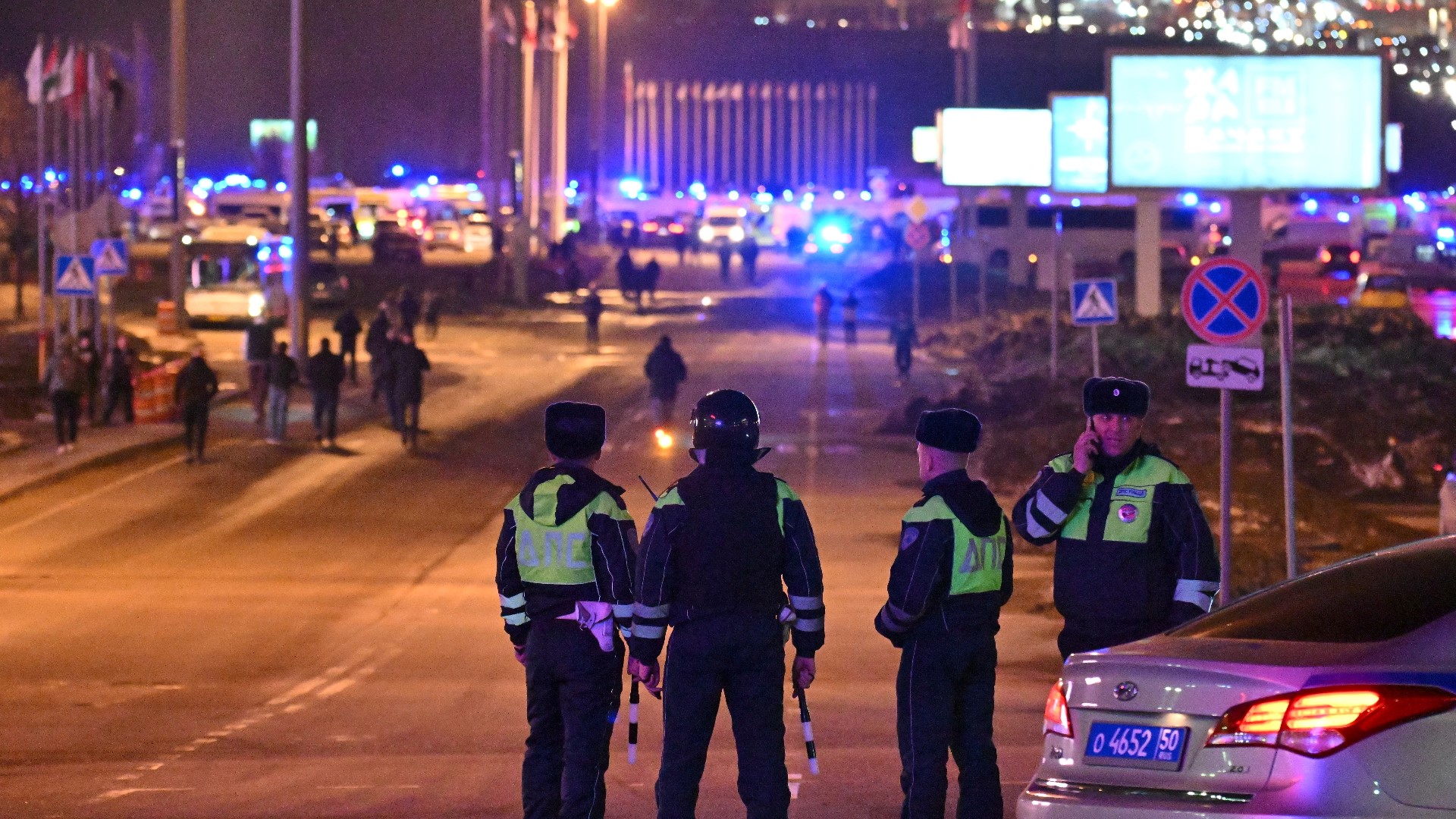 Moscow concert hall shooting: Gunmen wore combat fatigues | myfoxzone.com