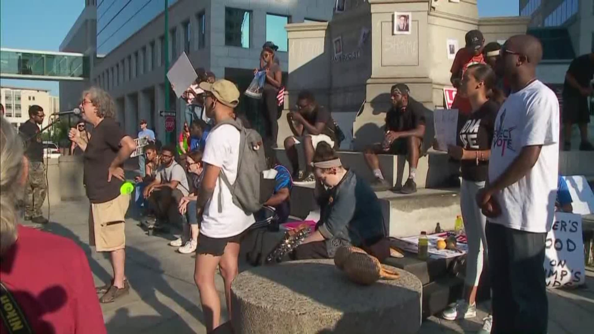 Demonstrators gather at Confederate monument in downtown Norfolk ...